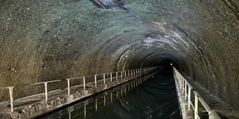 Visit the Netherton Tunnel - Discover its history & architecture