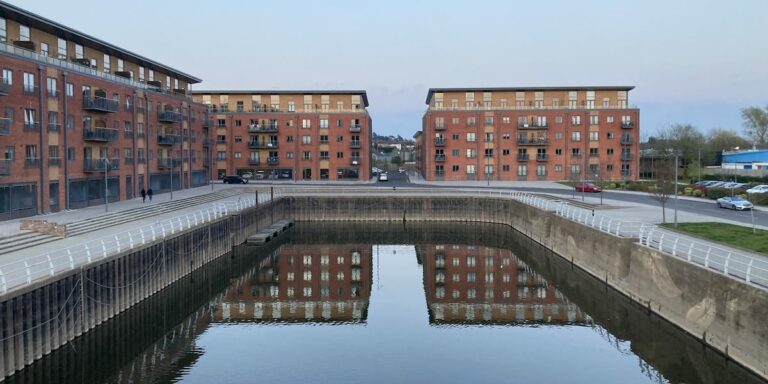 Visit Diglis Basin and Dock - Discover its history