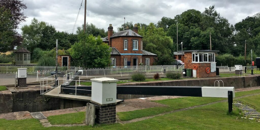 Visit the River Severn Locks & Weirs - Discover their history
