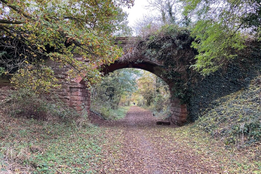 Walk along the Leapgate Old Railway - Discover its history