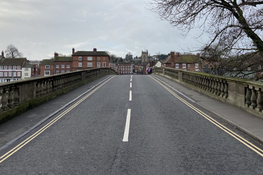 Visit Bewdley Bridge - Discover its history & architecture