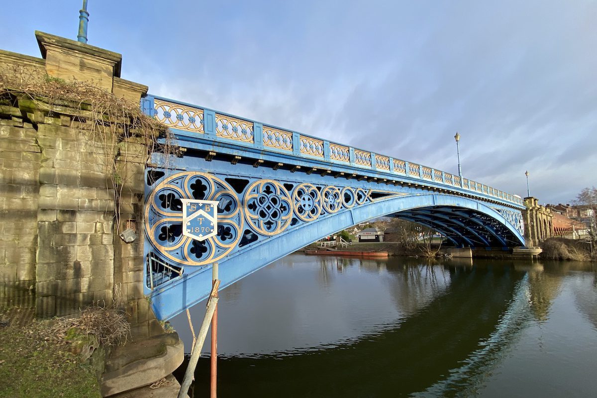 Visit Stourport Bridge - Discover its history & architecture