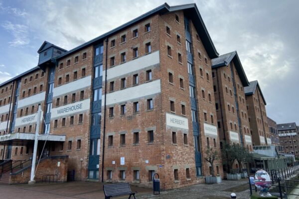 Visit Gloucester Docks - Discover its history & architecture
